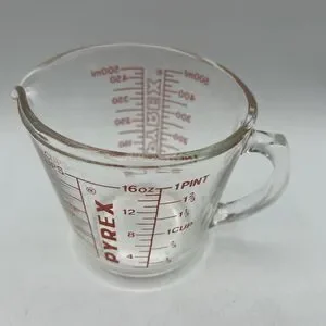 Pyrex | Kitchen | Vintage Glass Pyrex Liquid Measuring 2 Cup 56 Glass ...